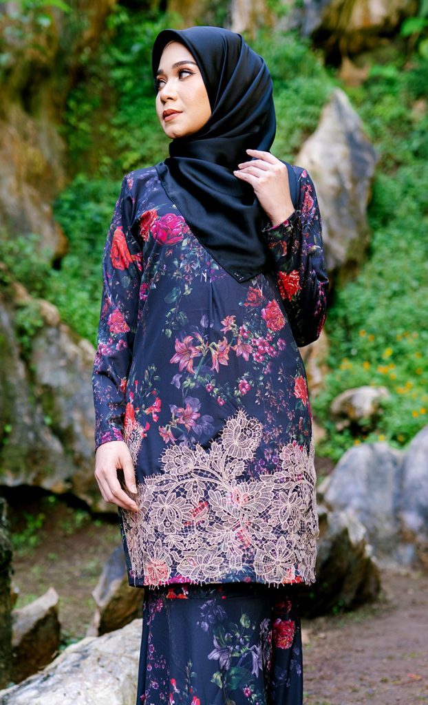 BAIDURI IN BLACK ROSE – Mawar Cotton