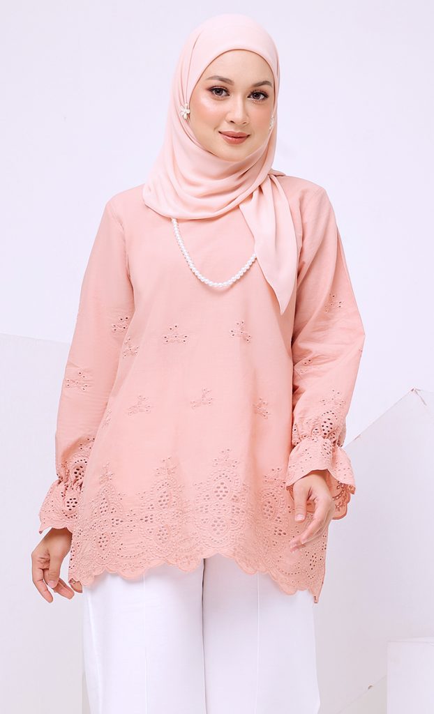 MCQAWLA IN PEACH – Mawar Cotton